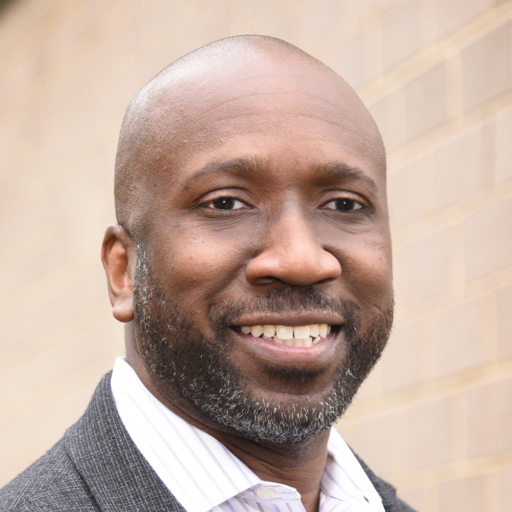 Derrick Shelton, Principal Consultant